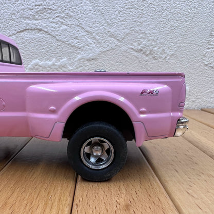 1/32 Scale Ford F-350 Super Duty Pickup Truck Diecast Model – old boy hobby