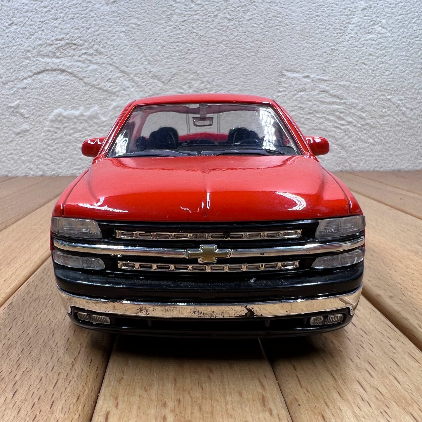 1/24 Scale 1999 Chevrolet Silverado Truck Diecast Model – old boy hobby