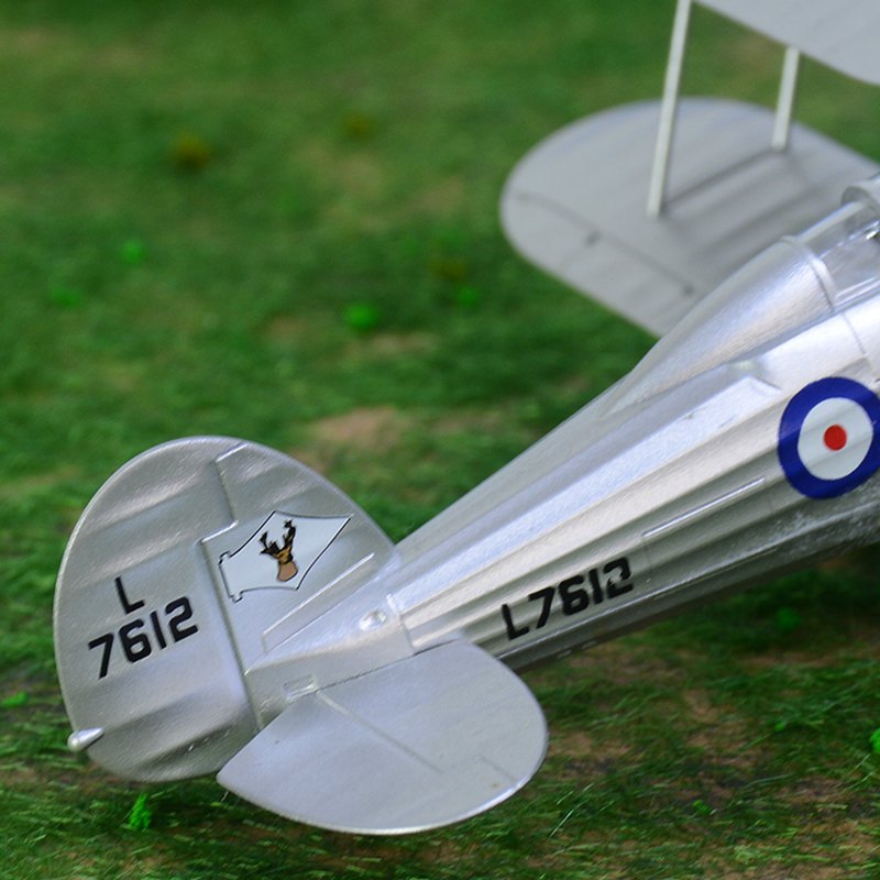 Gloster Gladiator biplane fighter SS.37 aircraft pre-built 1/72 scale ...
