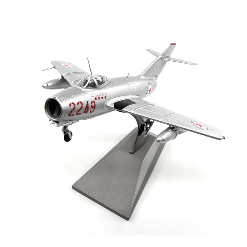 MiG-15 Jet Fighter 1/72 Scale Diecast Aircraft Model – old boy hobby